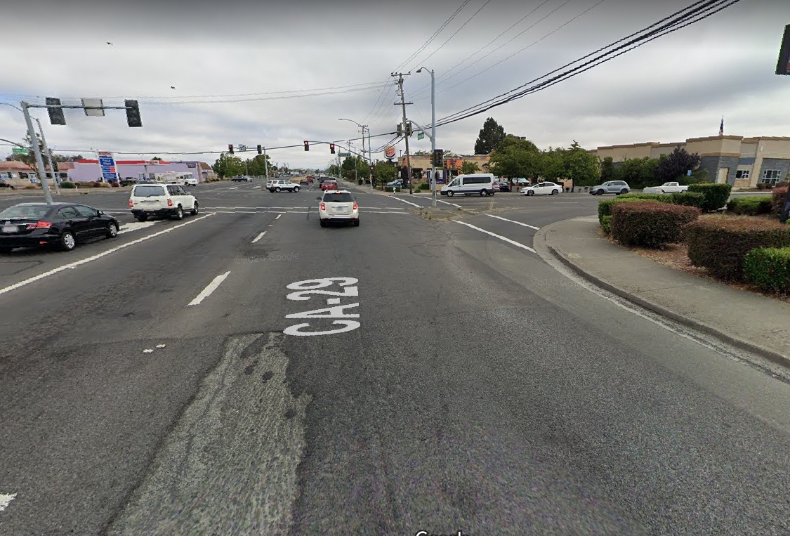 Right turn lane with Island : r/driving