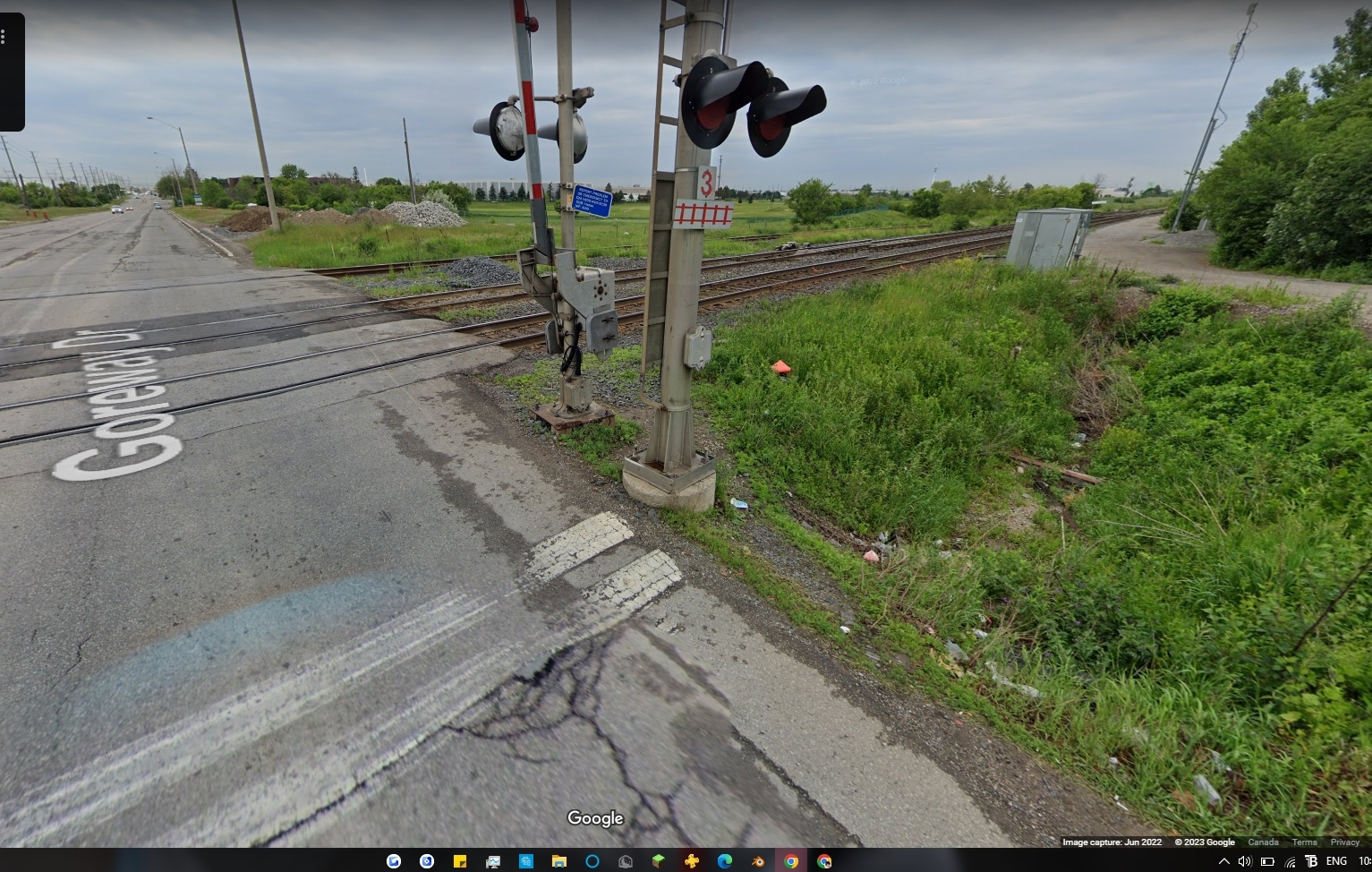 Fred only rides the smoothest of tarmacs. He walks every rougher bit ...