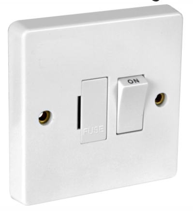 4 way extension lead - hardwired into socket/FCU switch? | Screwfix ...