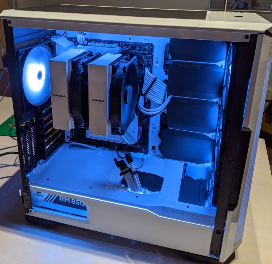 Need recommandations to replace my NZXT H700 case fans : Noctua