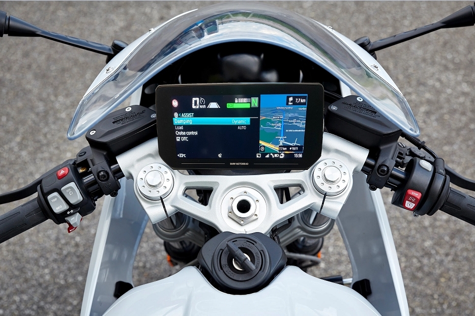 BMW TFT dash on RnineT | BMW NineT Forum