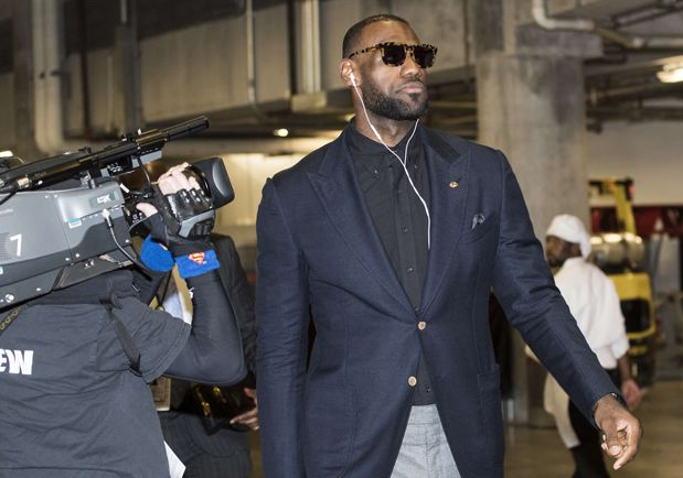 Bron fam out here watching tonight like