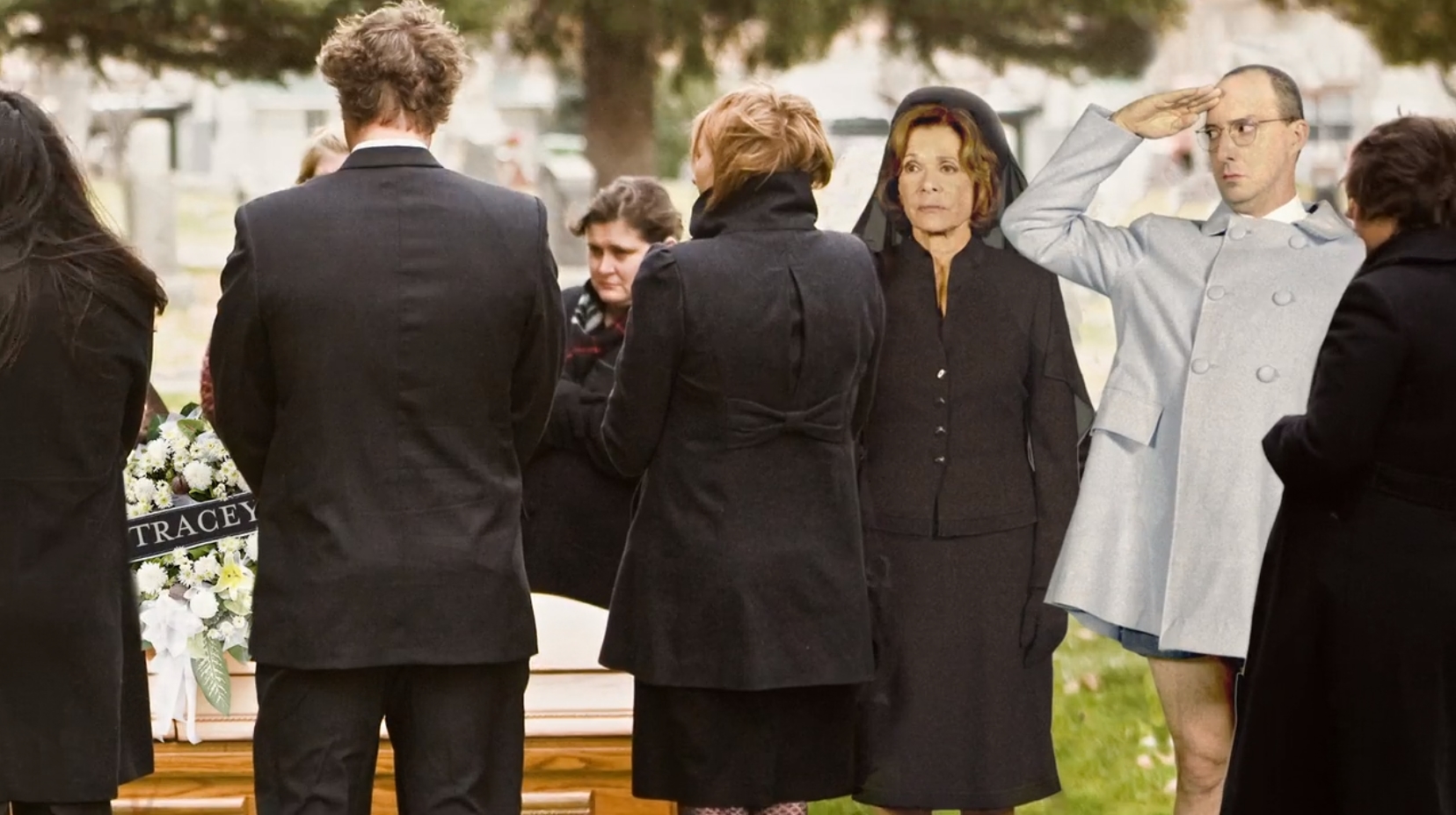Found a gag in S5... Buster and Lucille are at Tracy's funeral while ...
