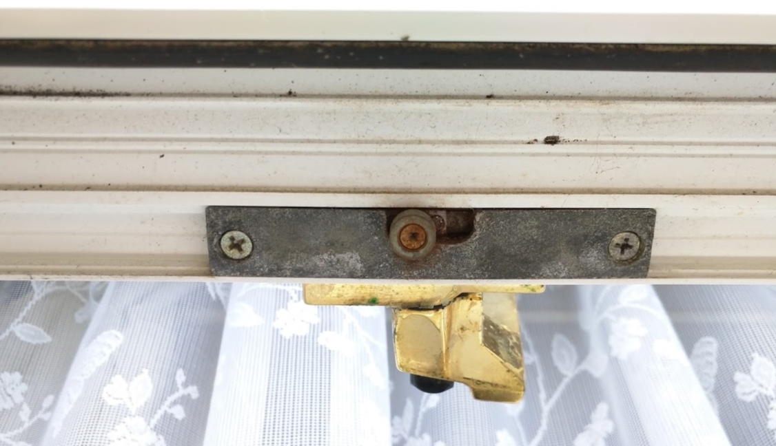 Can anyone identify this UPVC Window Lock/Mechanism ? | AVForums