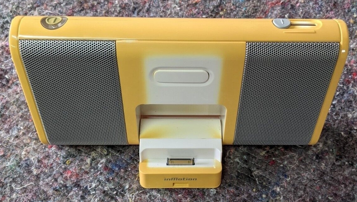 Bluetooth to old style Apple Connector? Does this exist? | AVForums