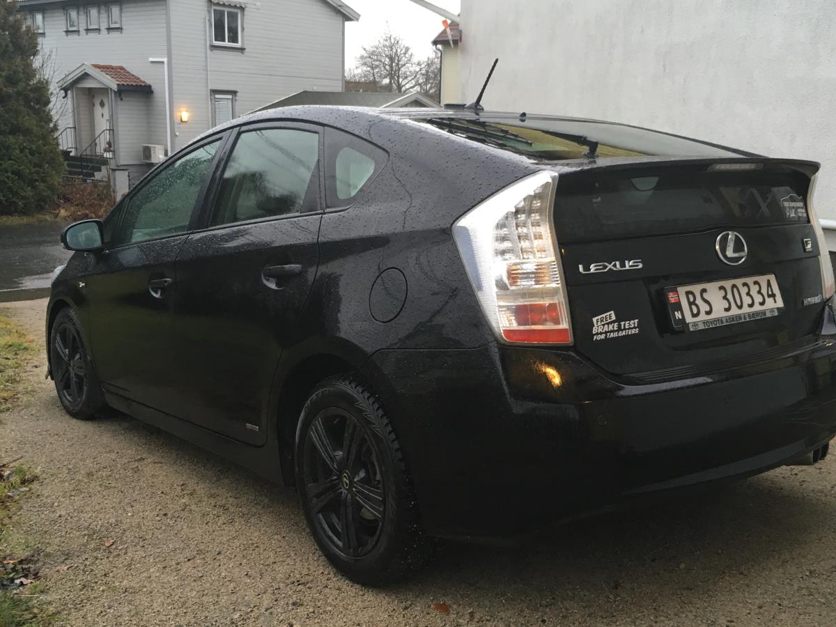 Lexus Prius