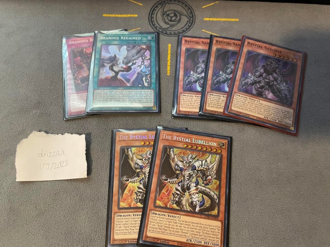 [US-FL][H] Bystial Lubellion x2, Borreload Savage Playmat, Saronir x3 ...