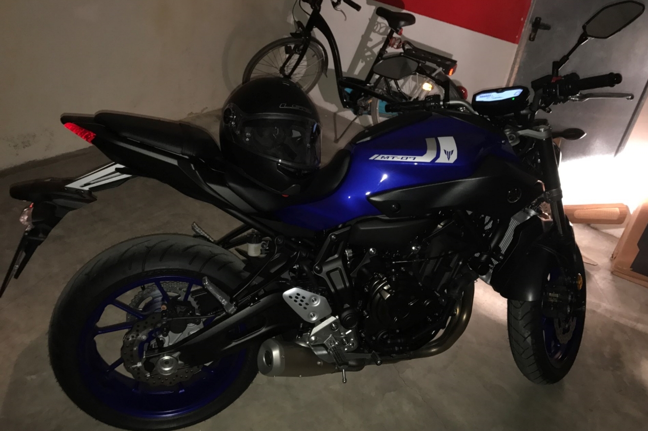 Presentacion de mi nueva Primera moto - MT-07 Azul (2017) - Forocoches