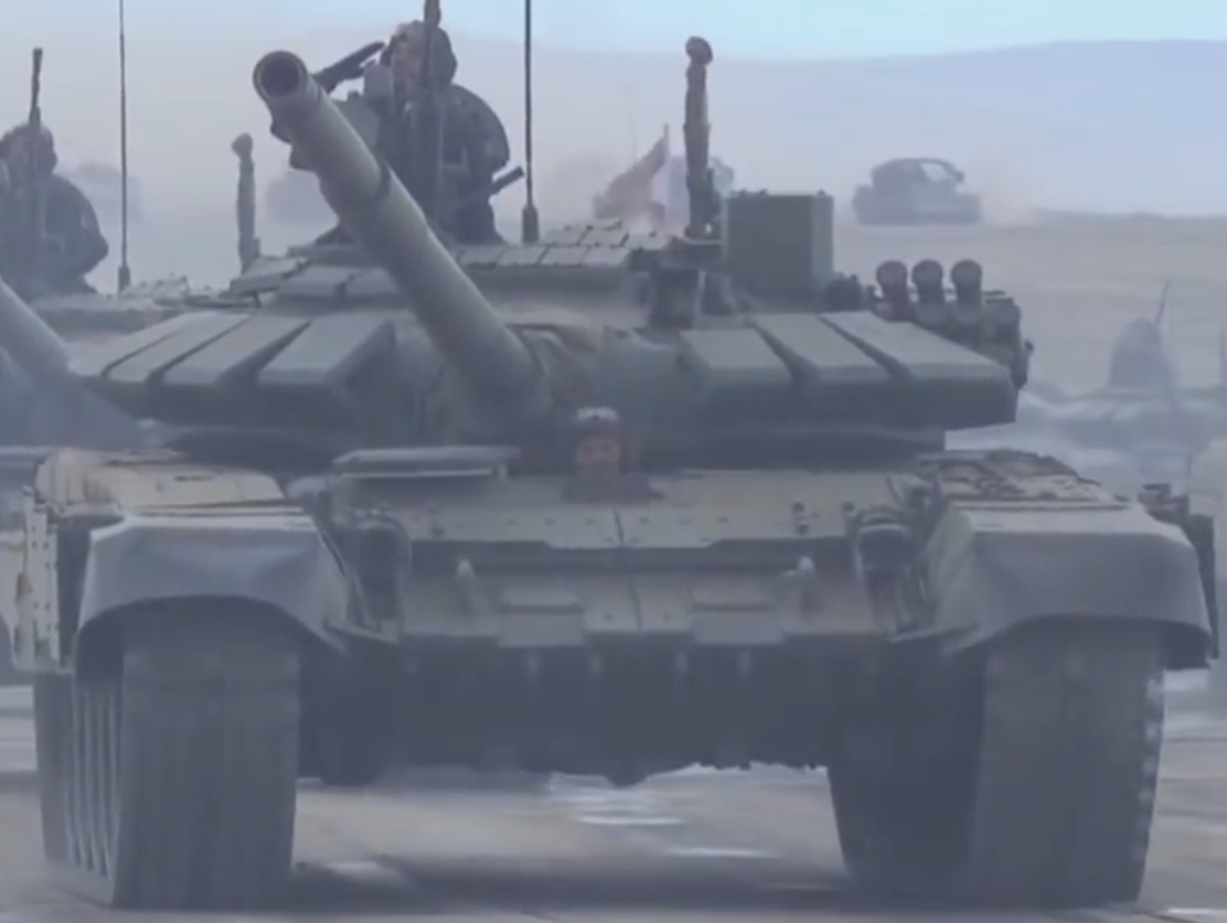 Chinese ZTZ-99 MBT during Vostok 2018 exercise [2500x1667] : r/MilitaryPorn