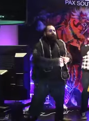 Does anyone know who this streamer is? : r/Twitch